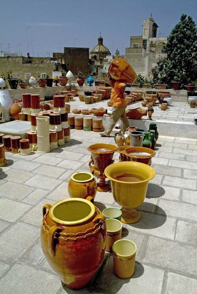 Grottaglie, realm of pottery - Craftsmanship - Puglia